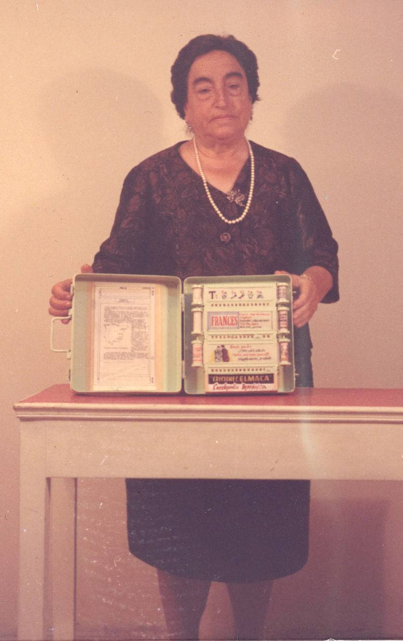La intrahistoria de Ángela Ruiz Robles, la maestra española que inventó ...